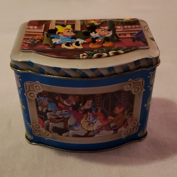 Disney | Accents | Vintage 985 Walt Disney Tin England | Poshmark